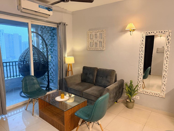 Kapcasastays Boho 1bhk - Noida