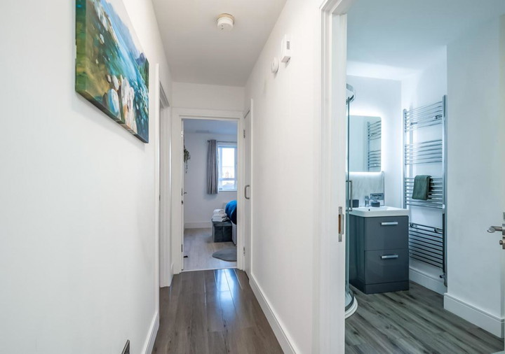 Central Comfort Apt 2 Bed And Balcony - Belfast