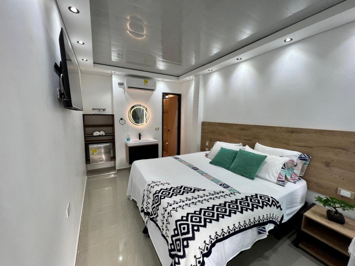 Hotel Torre Deluxe ¨Santorini¨ - Puerto Triunfo