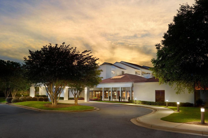 Courtyard By Marriott Atlanta Executive Park/emory - Decatur, GA