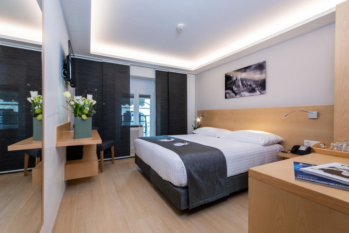 Hotel Des Alpes - Switzerland