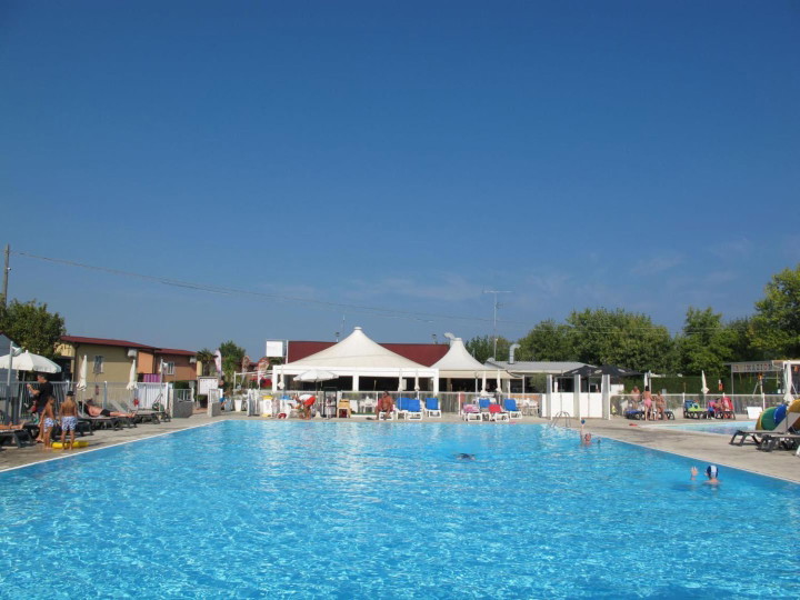 Butterfly Camping Village - Lake Garda