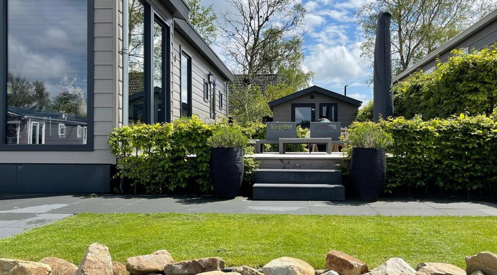 Puur Eernewoude Luxe Chalet Direct Aan Open Vaarwater Gelegen In De Alde Feanen - Pays-Bas