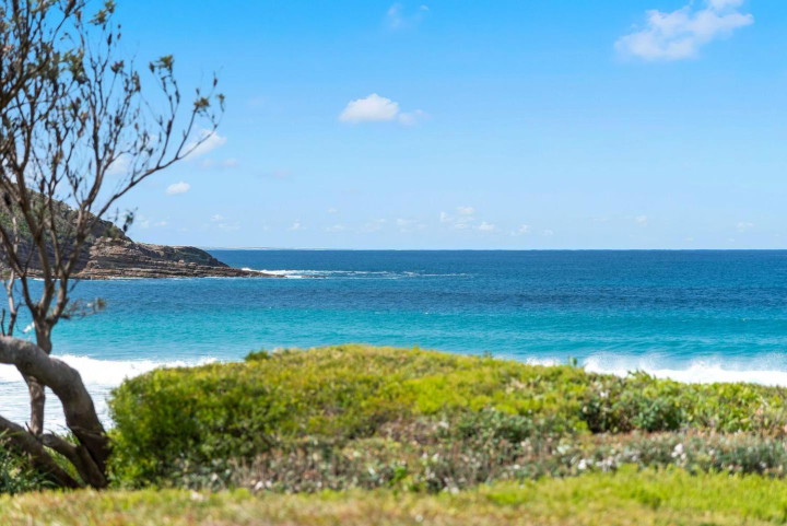 Surfside On Mollymook Beach - Ulladulla
