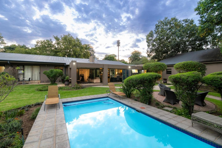 Sand River Guest House - Sandton