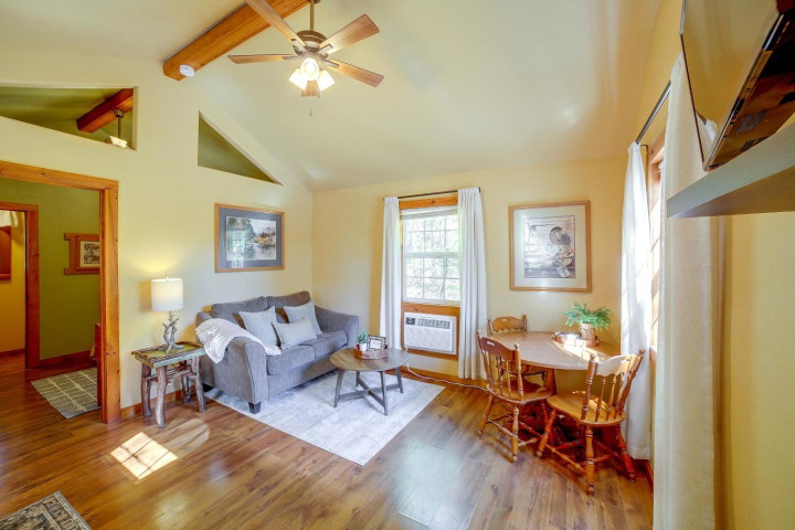 4 Mi To Museums: Cozy Branson Cabin - Missouri