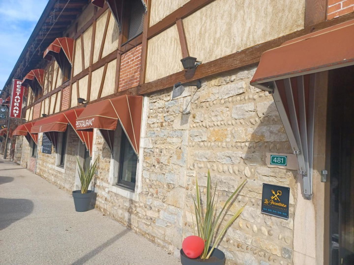 Hôtel La Parenthèse - アン