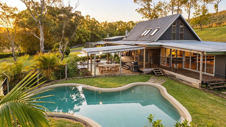 Cosy Creek Farmhouse, Byron Hinterland Escape - バンガロー