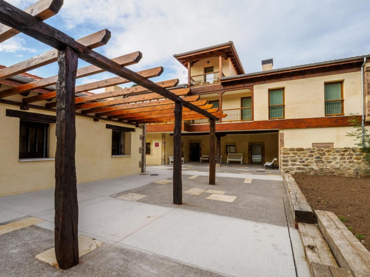 Antigua Rectoría - Los Corrales de Buelna