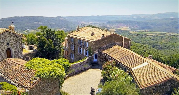 Chateau Olmet - Lac du Salagou