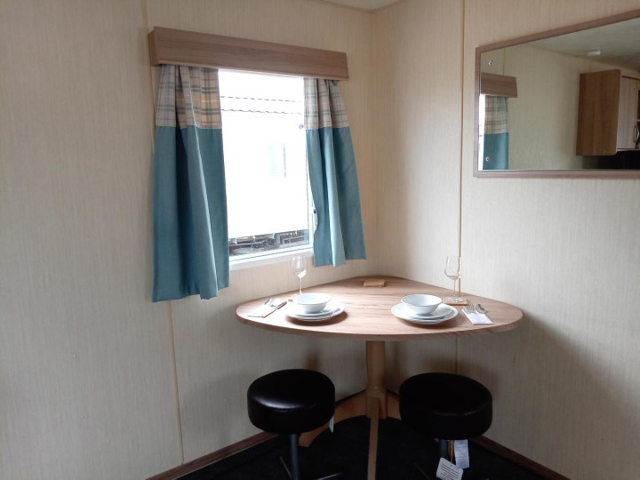 Elli-roo's Cabin - England