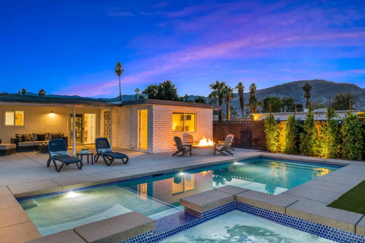 Casa Santa Rosa-resort Pool & Spa, Fire Pit, Bbq, Ping Pong - Palm Desert, CA
