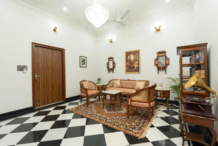 Luxurious Heritage Bungalow In Udaipur - Omkar's Abode - Udajpur