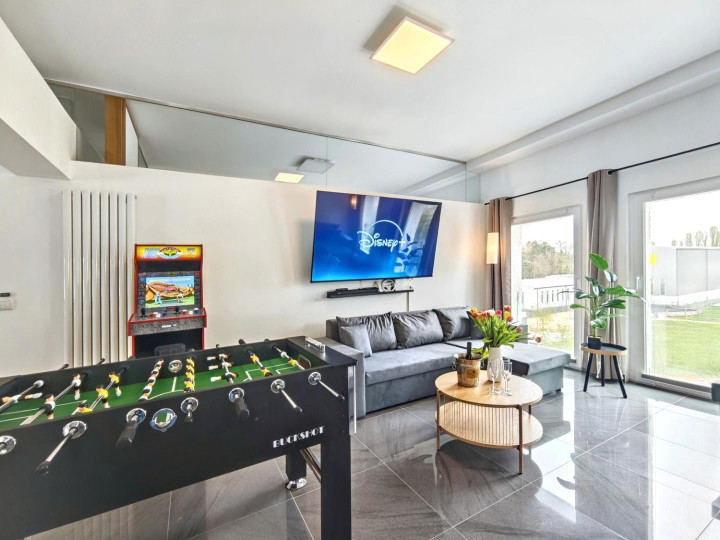 Loft Für Bis Zu 12, Whirlpool, Infrarotsauna, Arcade-spiele, Tischfußball, Wii - Erlangen