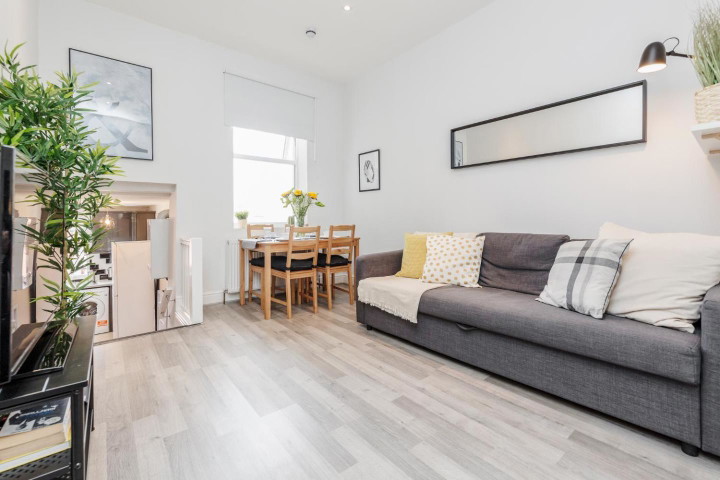 Welcomestay Clapham Junction 2 Bedroom Apartment - Kingston-upon-Thames