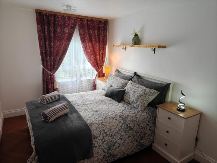 Modern 2 Bed Flat - East Kilbride