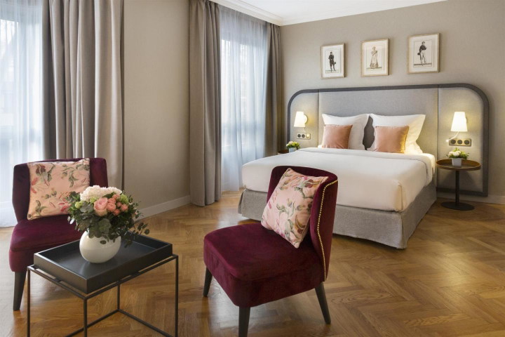 Warwick Reine Astrid - Lyon -