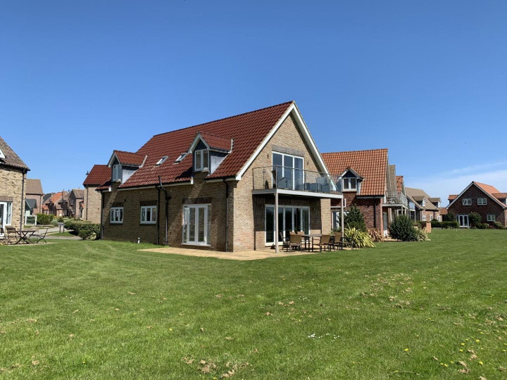 Sailaway Cottage At The Bay Filey, Sleeps 8-10, Pet-free - Yorkshire