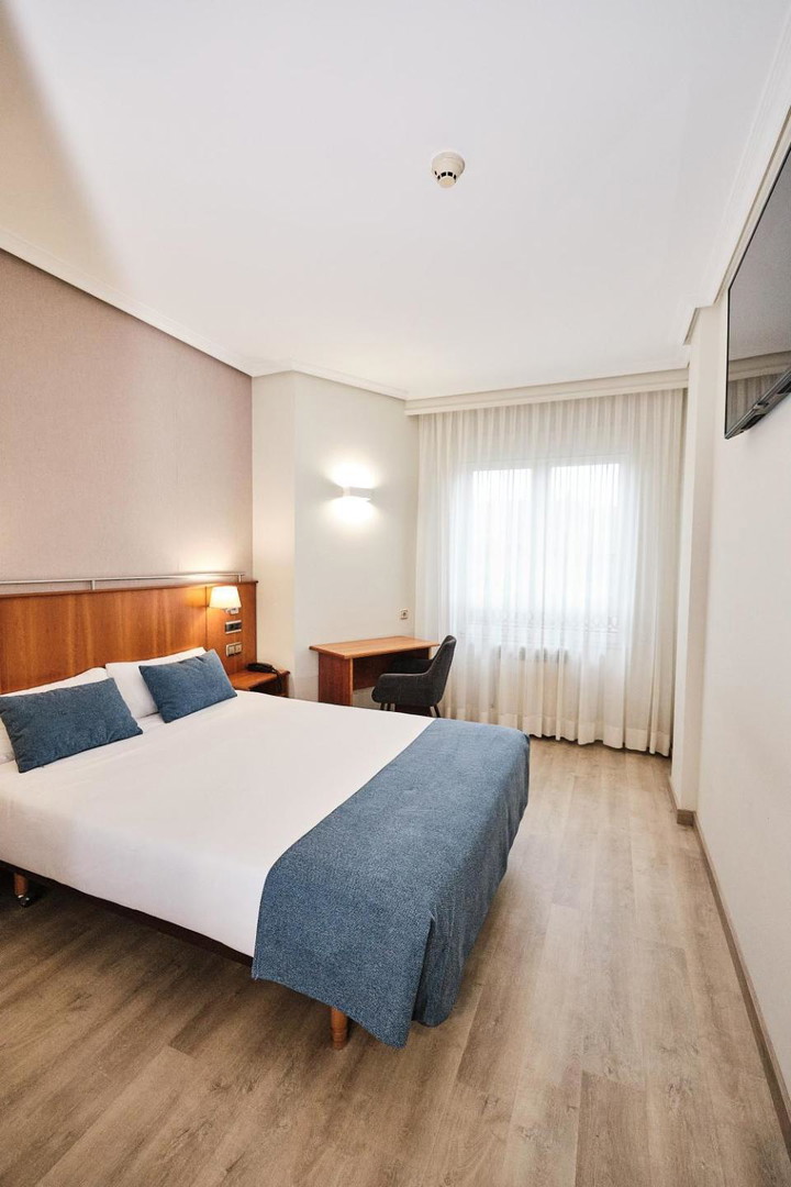 Hotel Ciudad De Compostela - Ames