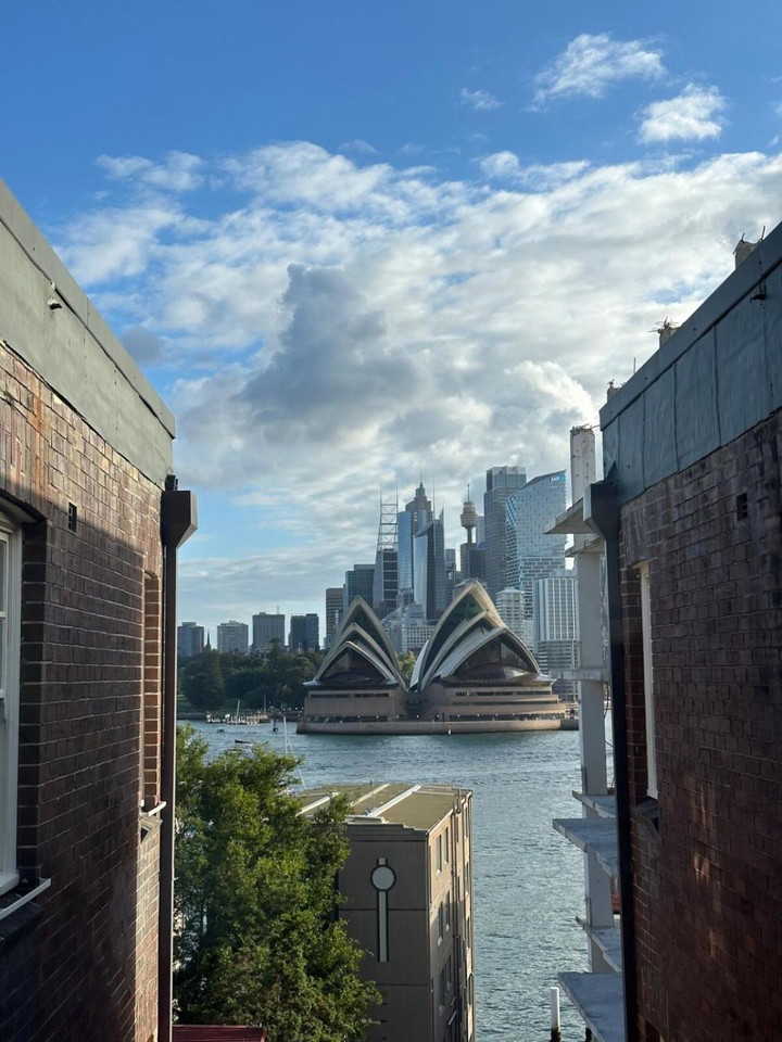 Peaceful Unit Facing Sydney Opera House - North Shore
