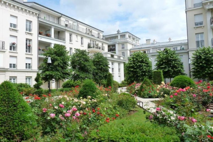 Le Royal Condo, 13 P, Wifi & Parking à Disneyland - Chessy