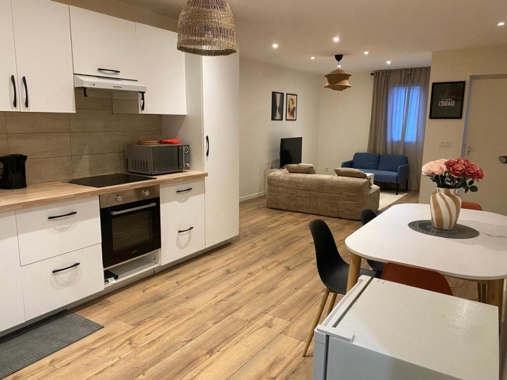 Charmant Appartement 2 Chambres Proche Gare, Wifi & Parking Gratuit - Loiret