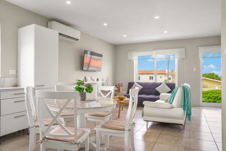 New, Cozy & Close To Everything - Aruba