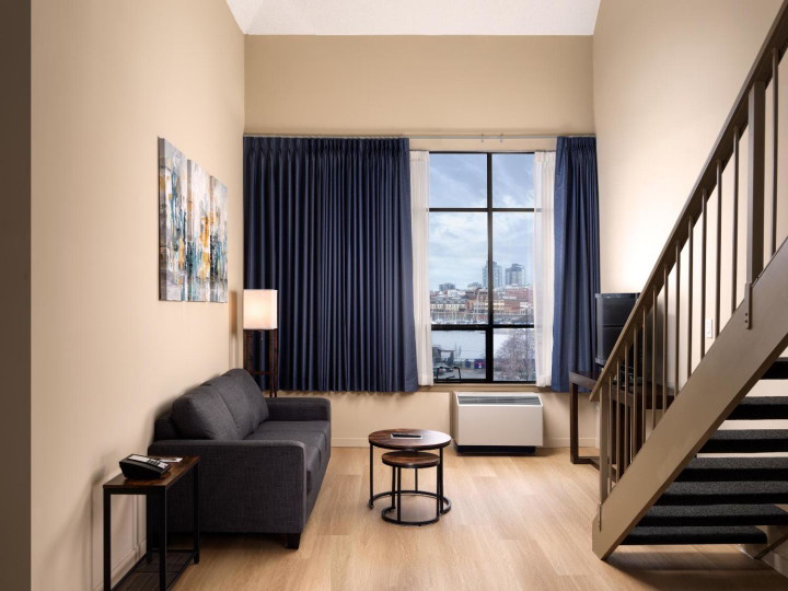 Huntingdon Hotel And Suites - Victoria