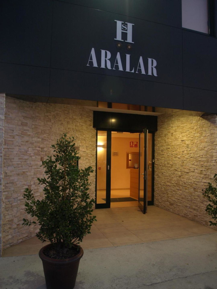 Hostal Aralar - Pamplona