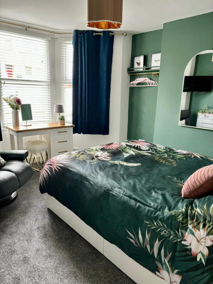 Stylish And Chic Seaside Apartment - Burnham-on-Crouch