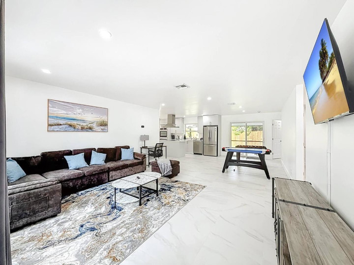 Delray Beach Escape | Near Downtown & Beaches - Delray Beach, FL
