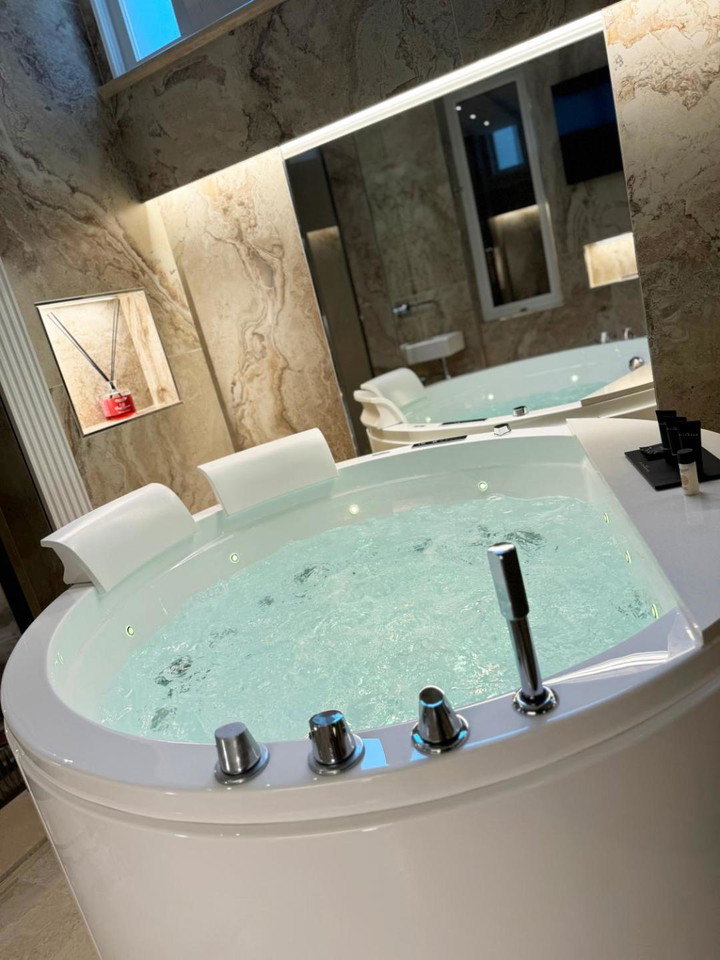 Domus De Cinti Boutique Rooms - 蒂沃利