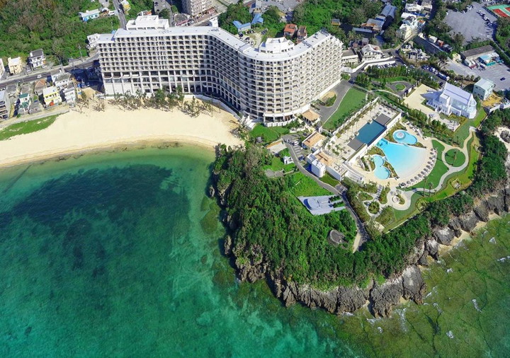 Hotel Monterey Okinawa Spa & Resort - Okinawa, Japan