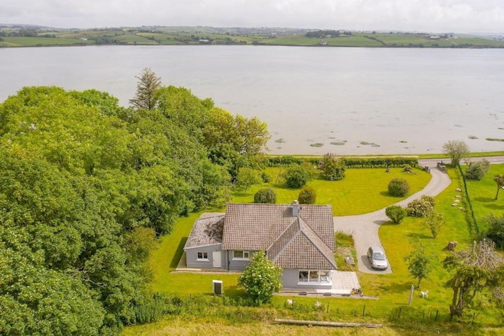 2 Bed Waterfront Property - Close To Courtmacsherry - Clonakilty