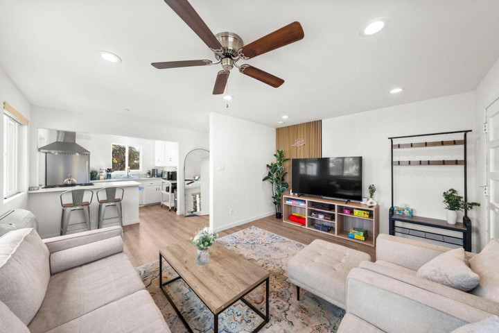 Westinghouse Park Retreat Decks, Bbq, Fire Pits - San Diego, CA