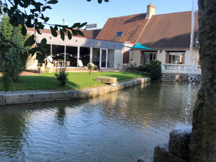 Logis Hotel Oasis - Mayenne