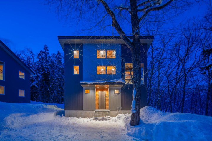Bluebird Chalets - Japan