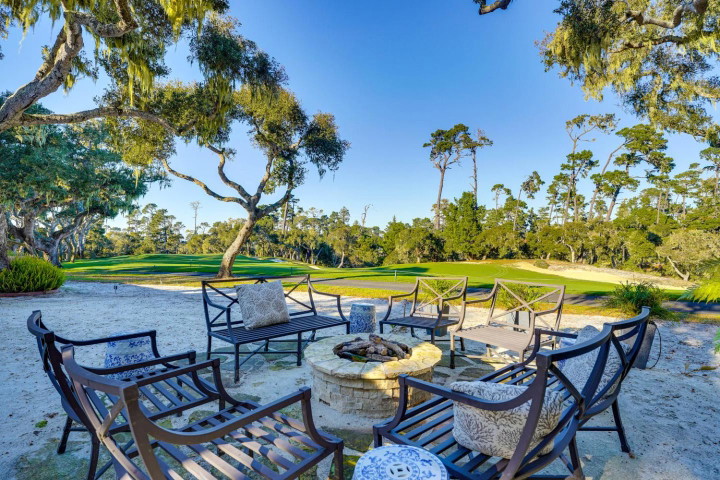 Golfer's Oasis: Luxe Pebble Beach Home On 5th Hole - Monterey, CA
