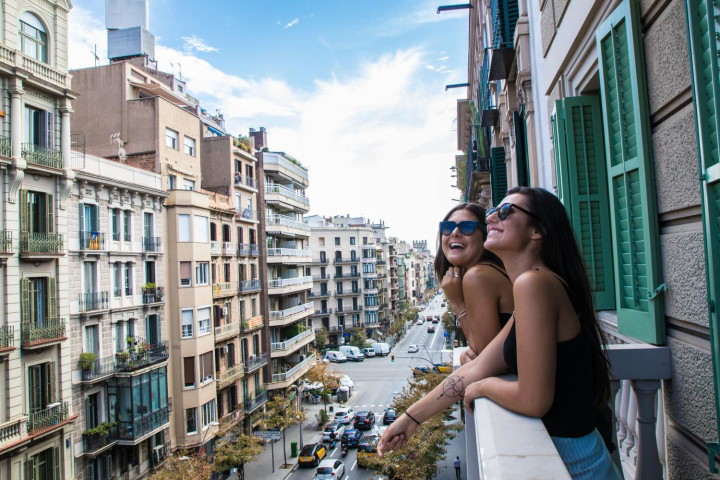 Sant Jordi Hostels Rock Palace - Badalona