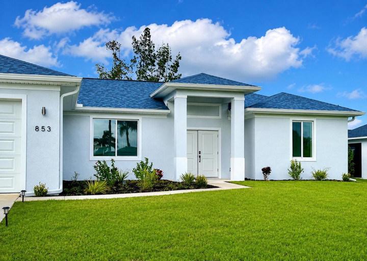 New House With Canal View In Cape Coral - Sanibel Island, FL