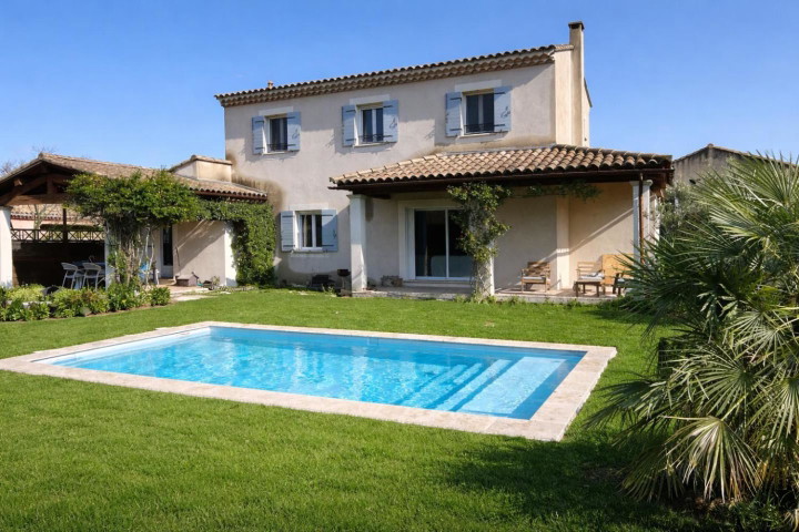 Villa En Provence Avec Piscine - Avignon