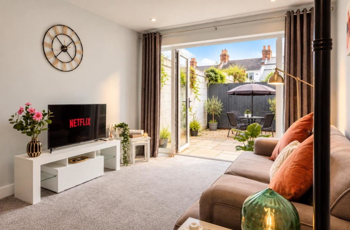 The Nook, Fairview, Cheltenham Town Centre-parking & Garden - Cotswolds