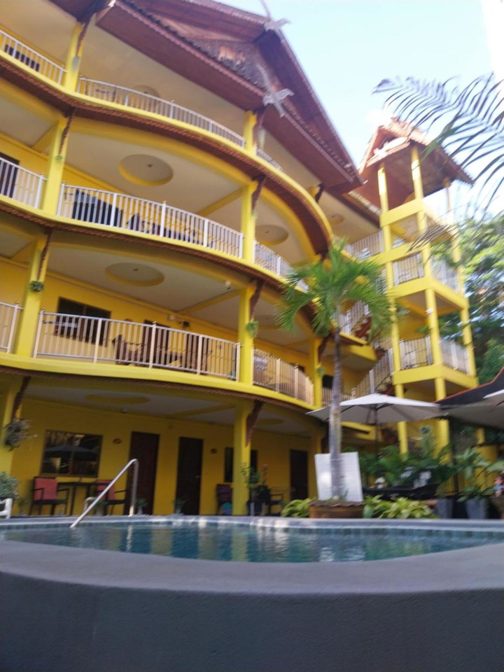Phratamnak Inn Hotel & Guesthouse - 100 Mtr From The Beach - Pattaya