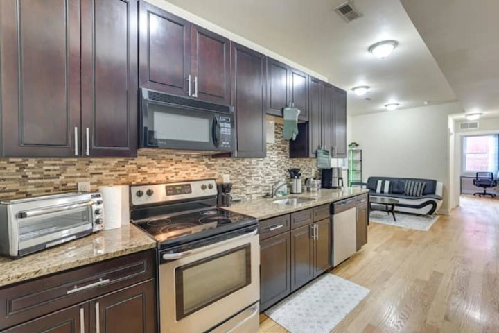 8 Comfortable Double Room - Fast Wifi - Parking - Temple - Kitchen - Cherry Hill, NJ