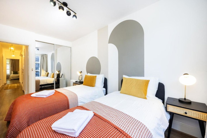 498 Edgware Road Flat 2 - Brentford