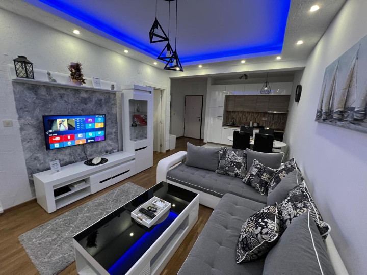 White Cloud By Rent A Car Mi - Montenegro