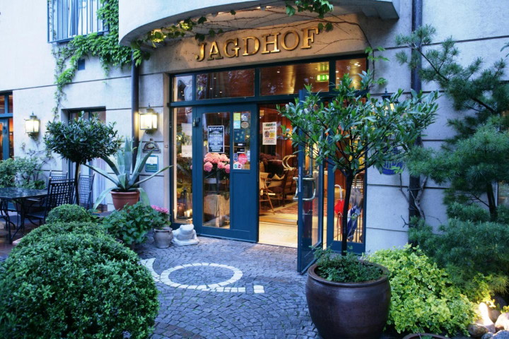 Landhotel Jagdhof - Baden bei Wien