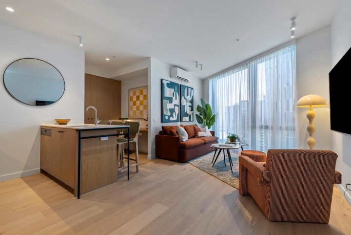 Stylish Riverside Retreat W Heated Pool, Gym & City Views Beside Crown - Melbourne
