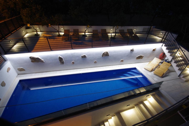 Apartments Makarska - Makarska