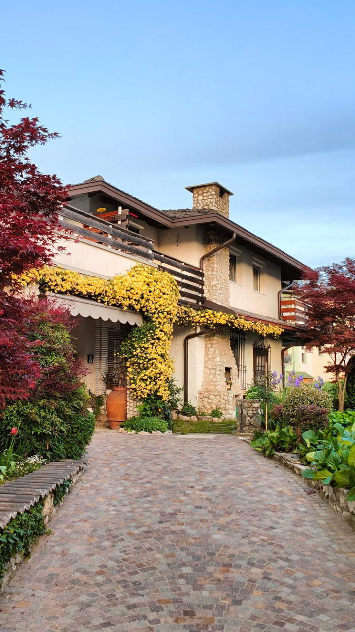 Magiau - Piano Terra In Villa Con Giardino - Trento